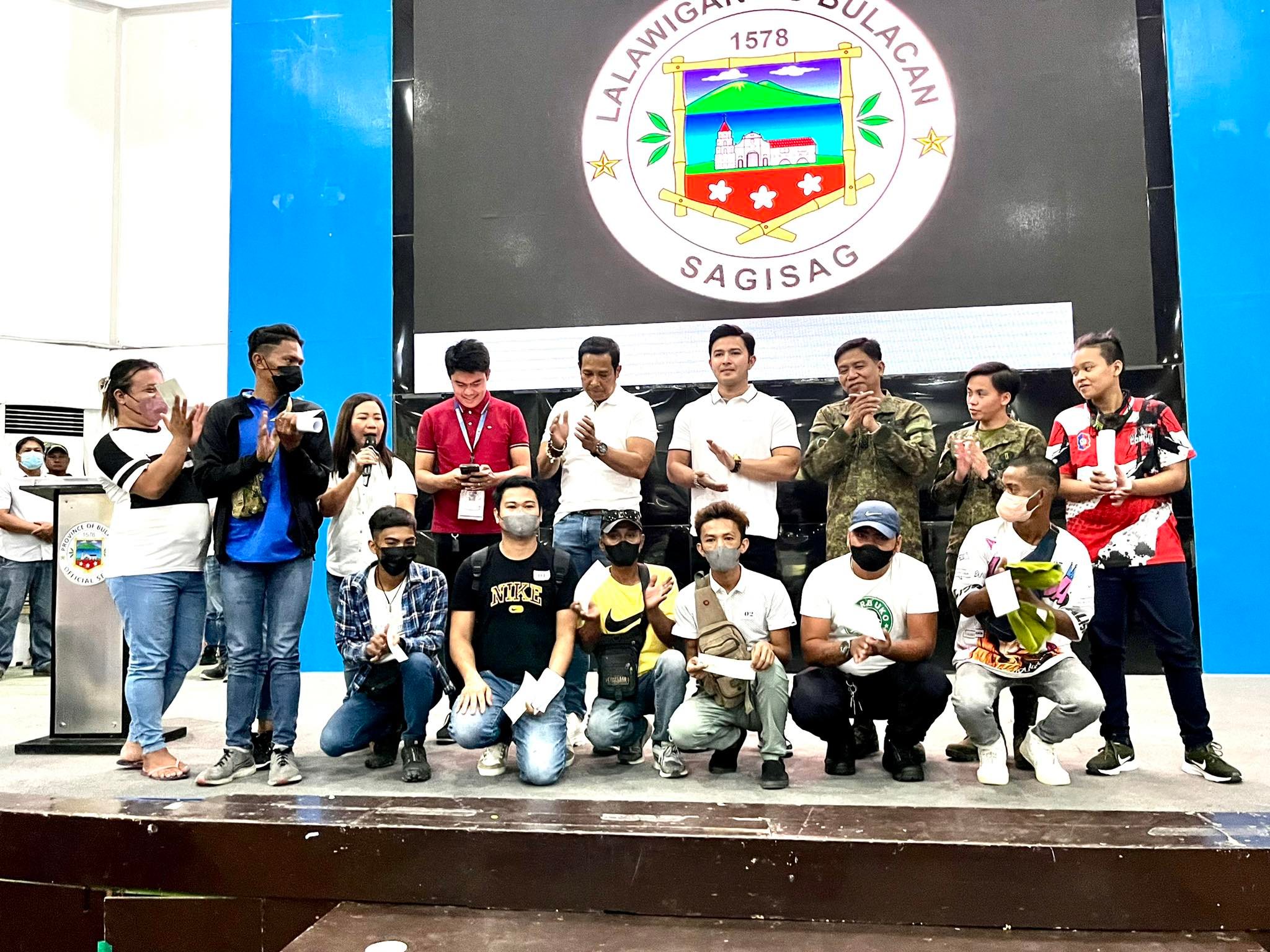 Bulacan rebel returnees tumanggap ng P20K – Centro News Online