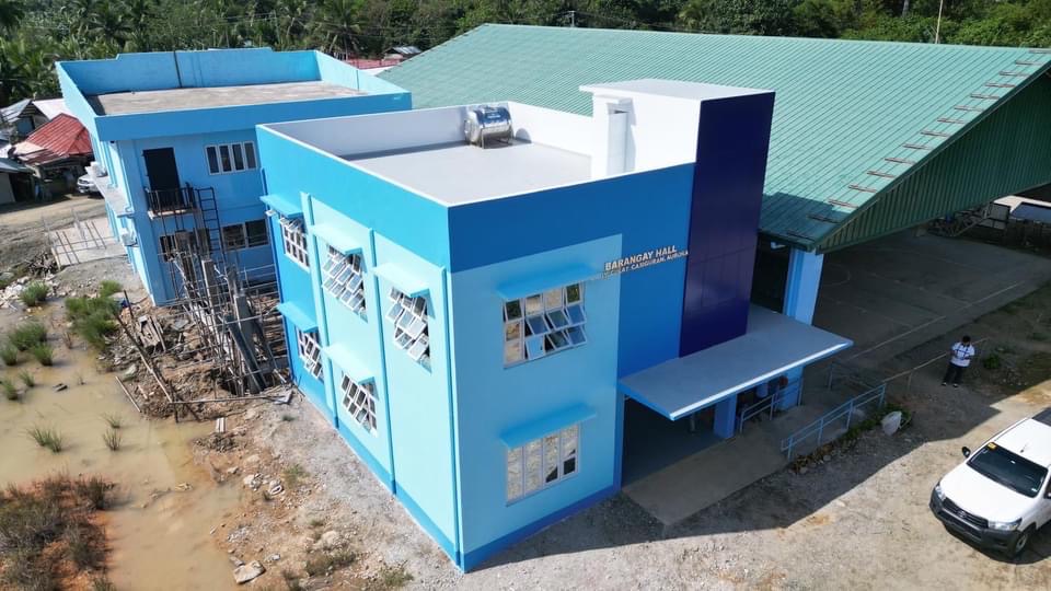 𝐃𝐏𝐖𝐇 𝐂𝐨𝐧𝐬𝐭𝐫𝐮𝐜𝐭𝐬 𝐍𝐞𝐰 𝐓𝐰𝐨-𝐒𝐭𝐨𝐫𝐞𝐲 𝐁𝐚𝐫𝐚𝐧𝐠𝐚𝐲 𝐇𝐚𝐥𝐥 𝐢𝐧 𝐂𝐮𝐥𝐚𝐭, 𝐂𝐚𝐬𝐢𝐠𝐮𝐫𝐚𝐧, 𝐀𝐮𝐫𝐨𝐫𝐚 – Centro News Online