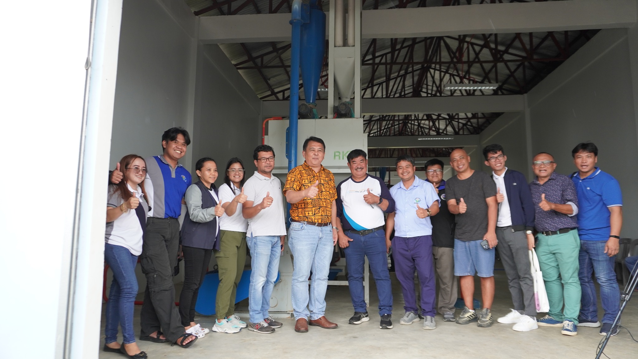 1st government-run aquaculture feed mill in Central Luzon opens in ...